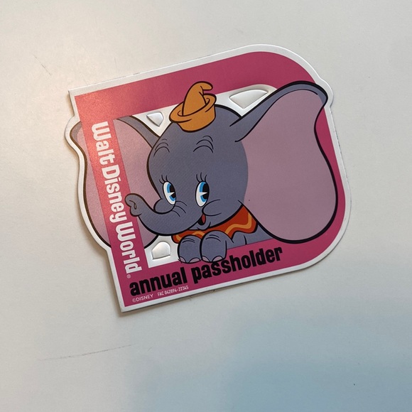 Disney | Other | Walt Disney Magnet Dumbo | Poshmark